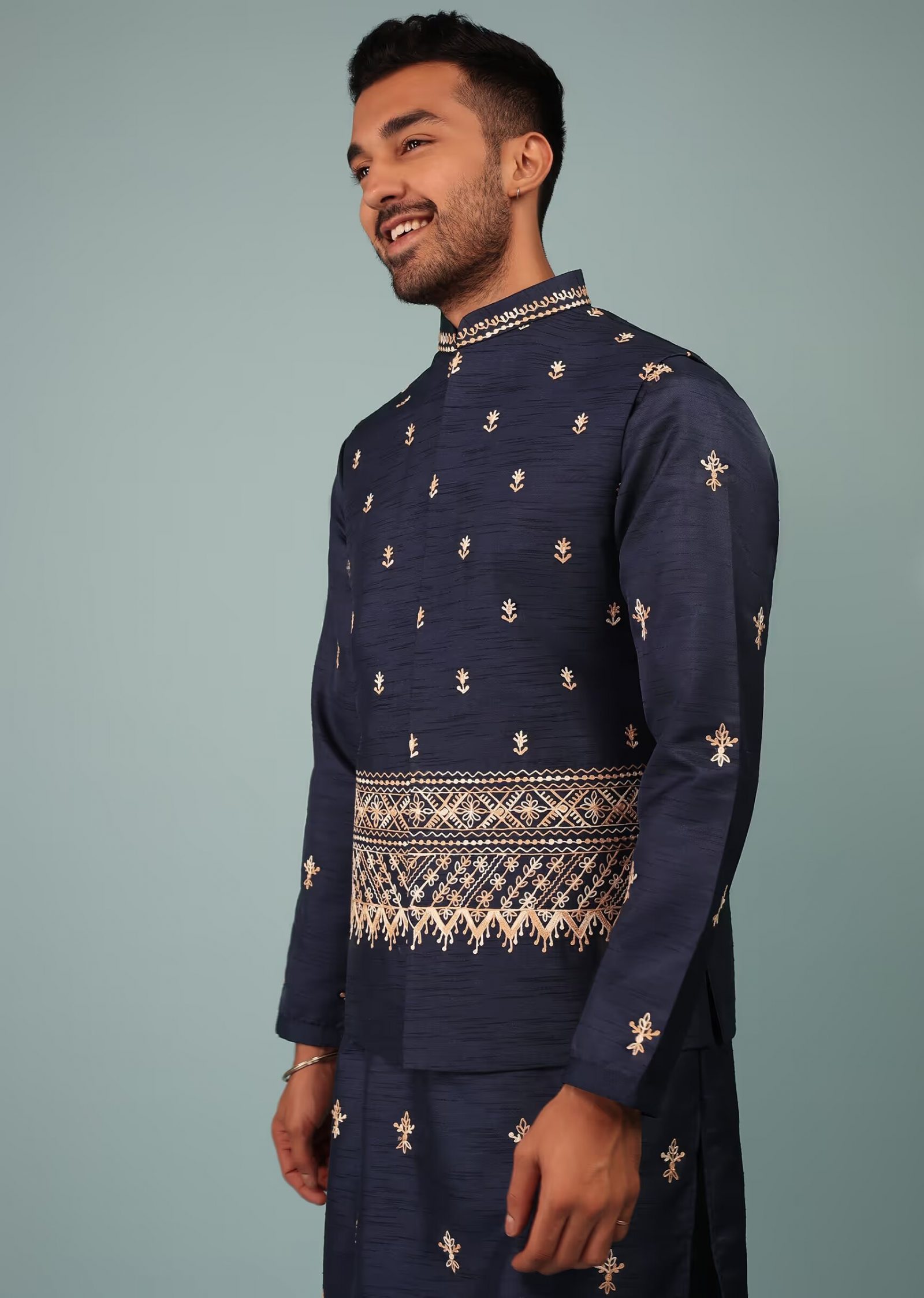 Flaunt Your Patriotism in Style with KALKI's Flag Colored Outfits for ...