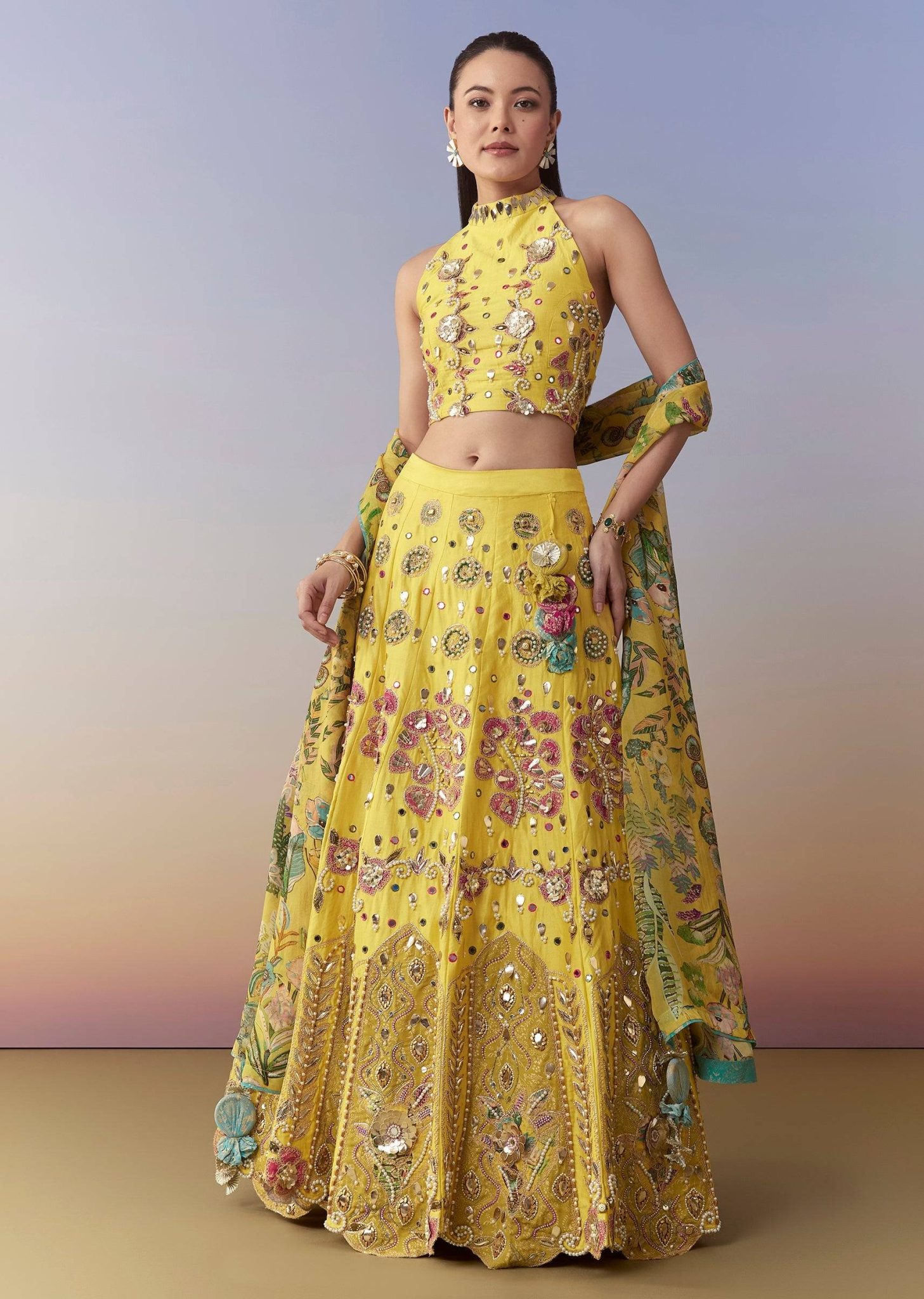 10 Ethnic Indian Outfits Every Woman Must Own | KALKI Fashion Blogs